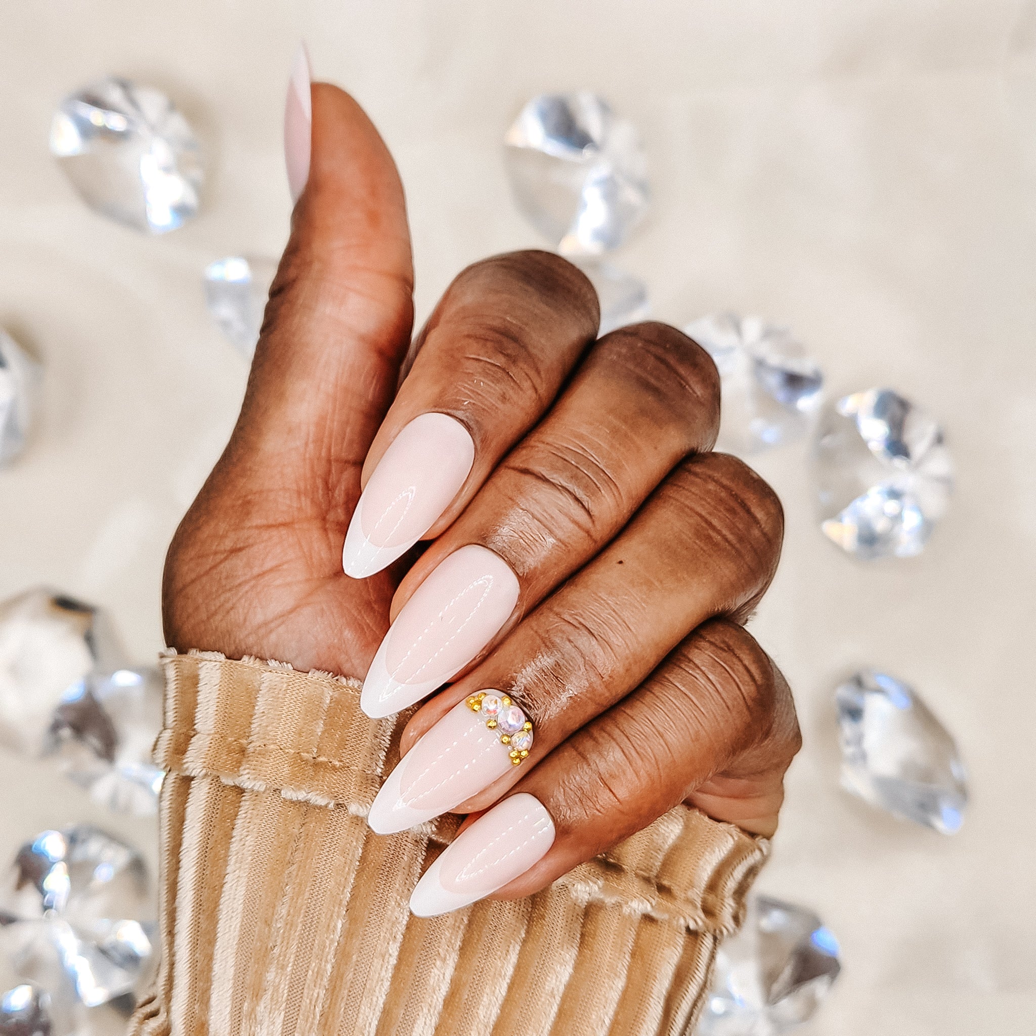 Au Naturale | French Tip Press-On Nails With Crystals – Daringly Posh
